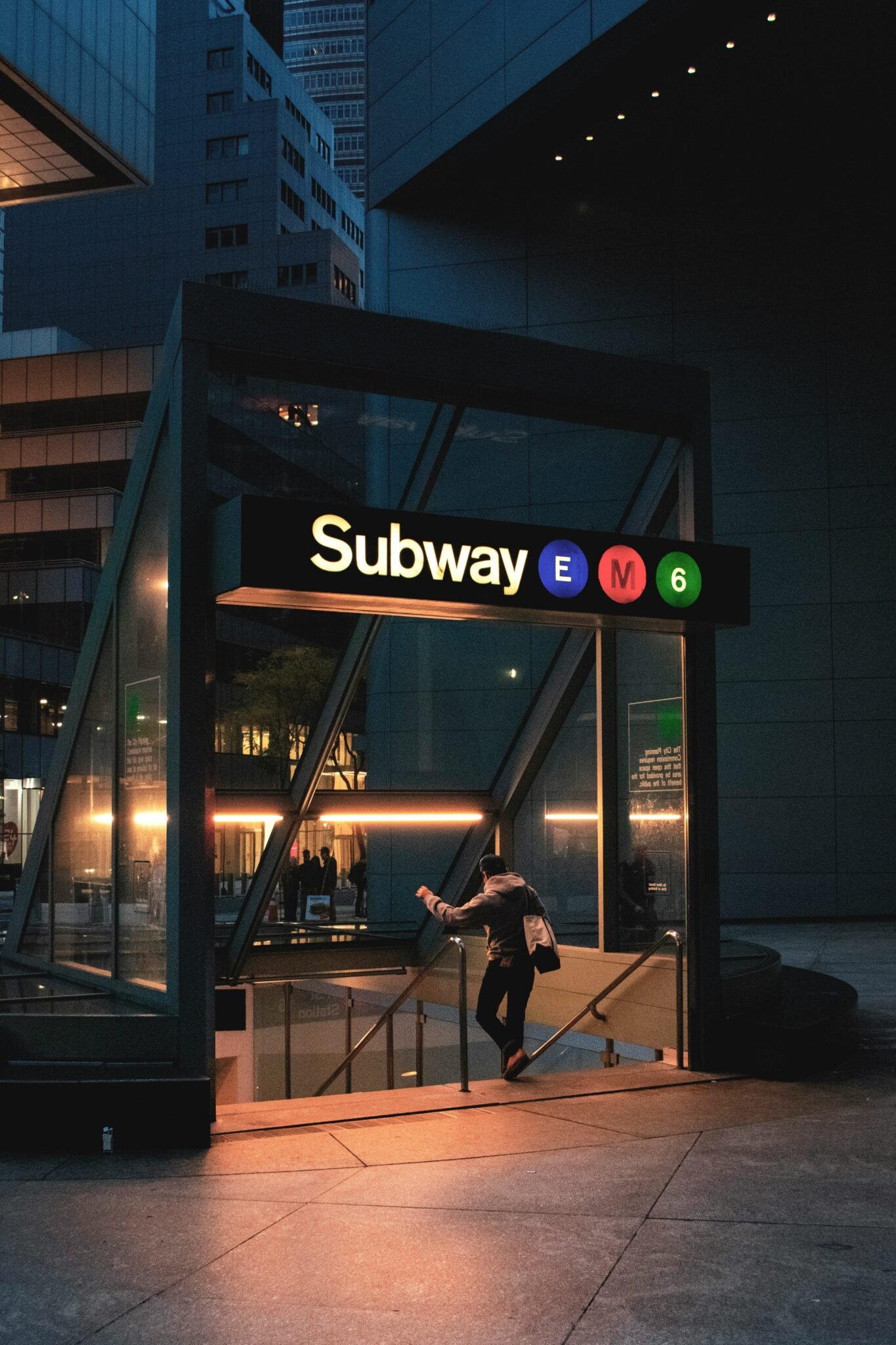 Tips for Navigating NYC Subway Like a Pro!